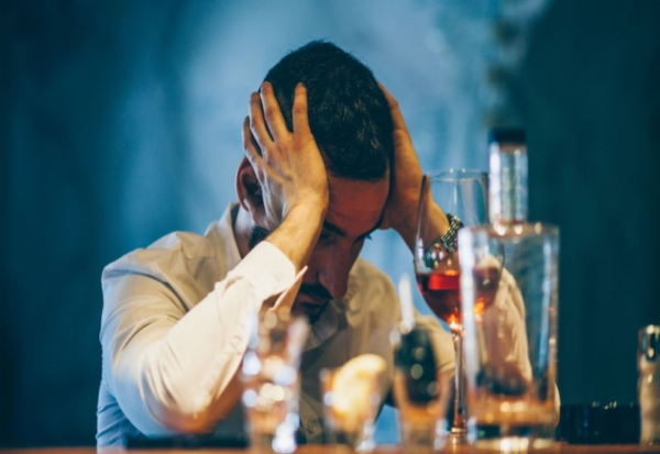 How to quickly and effectively relieve headaches after drinking alcohol ...